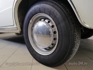 White VAZ / Lada 2103 1979 in Valga, with an engine capacity of 1.50 L and mileage of 1 thousand km for 27000 €, photo 12 on AUTOMOTO.COM.LV