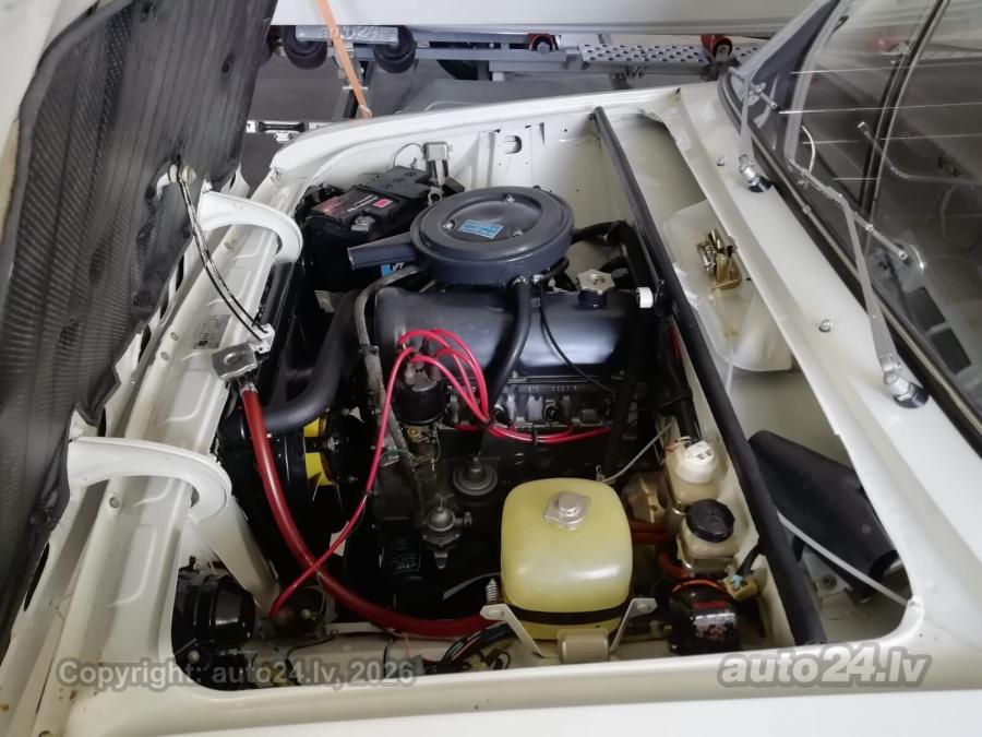 White VAZ / Lada 2103 1979 in Valga, with an engine capacity of 1.50 L and mileage of 1 thousand km for 27000 €, photo 13 on AUTOMOTO.COM.LV