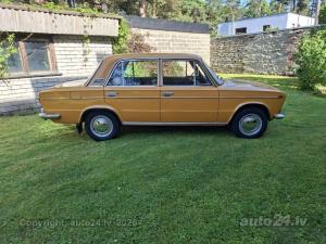 Dzeltens VAZ / Lada 2103 1975 Tallina, ar dzinēja tilpumu 1.60 L un nobraukumu 0 tūkst. km par 5900 €, foto 8 vietnē AUTOMOTO.COM.LV