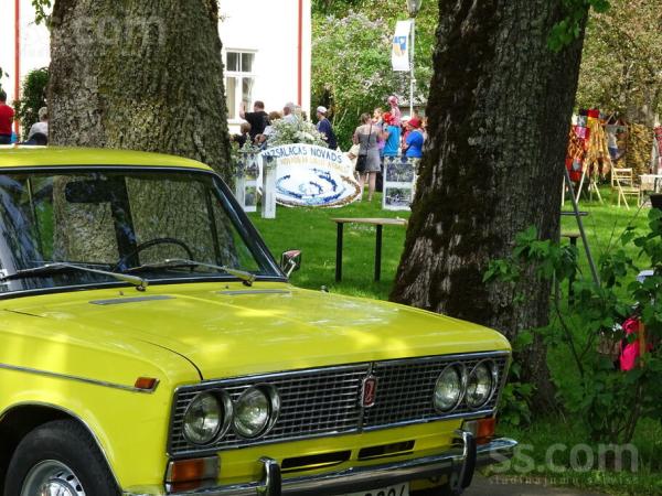 Yellow VAZ / Lada 2103 1975 in Riga, with an engine capacity of 1.50 L and mileage of 90 thousand km for 4500 €, photo 5 on AUTOMOTO.COM.LV