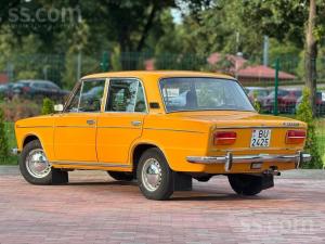 Dzeltens VAZ / Lada 2103 1978 Jelgava, ar dzinēja tilpumu 1.60 L un nobraukumu 94 tūkst. km par 6500 €, foto 6 vietnē AUTOMOTO.COM.LV