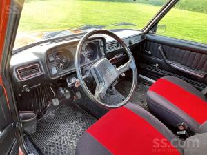 Red VAZ / Lada 2105 1981 in Tallinn, with an engine capacity of 1.30 L and mileage of 93 thousand km for 3750 €, photo 8 on AUTOMOTO.COM.LV