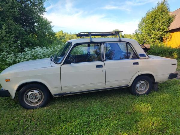 VAZ / Lada 2105 1982 Tallina, ar dzinēja tilpumu 47.00 L un nobraukumu 60 tūkst. km par 1500 €, foto 7 vietnē AUTOMOTO.COM.LV