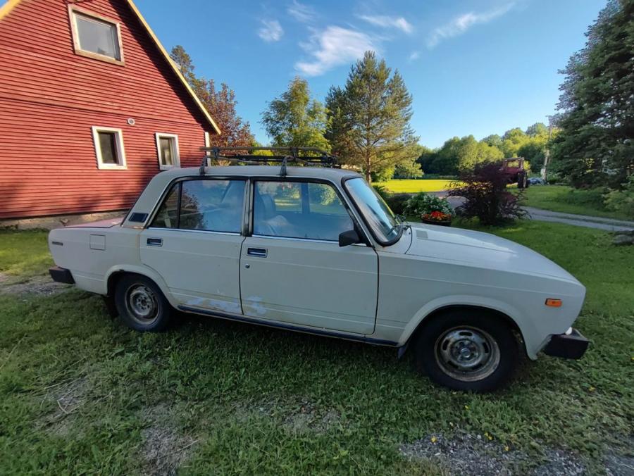 ВАЗ 2105 1982 в Таллин, объемом двигателя 47.00 л и пробегом 60 тыс. км за 1500 €, фото 10 на AUTOMOTO.COM.LV