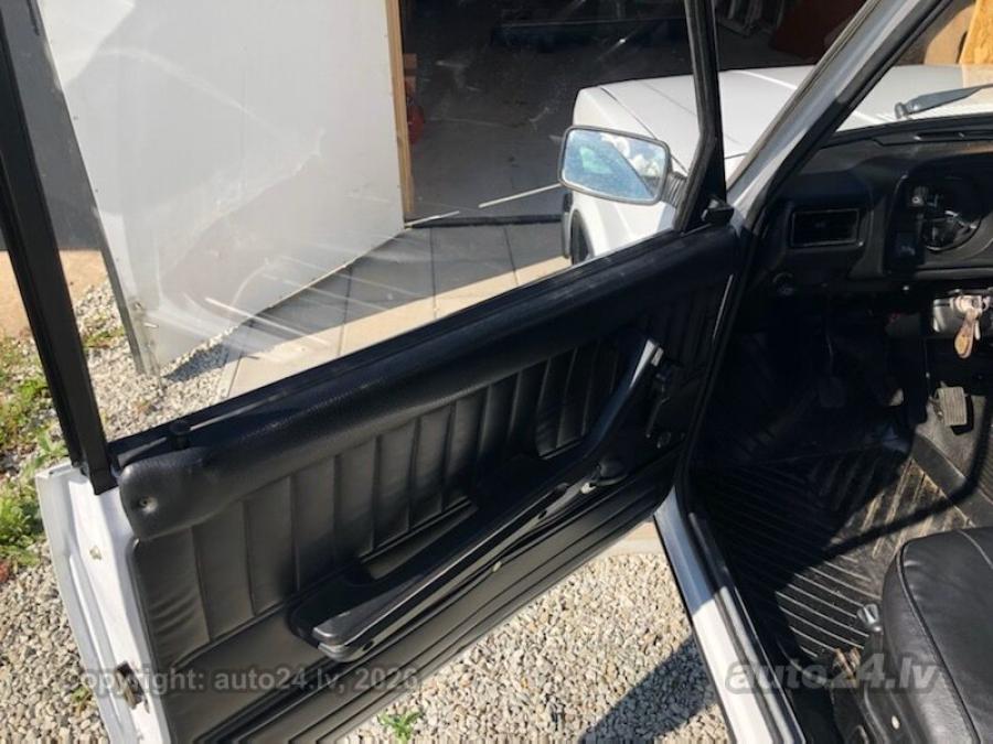 Balts VAZ / Lada 2105 1981 Tallina, ar dzinēja tilpumu 1.30 L un nobraukumu 65 tūkst. km par 12900 €, foto 8 vietnē AUTOMOTO.COM.LV