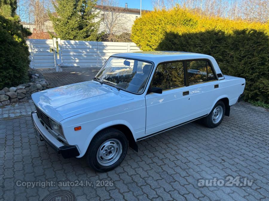Balts VAZ / Lada 2105 1981 Tallina, ar dzinēja tilpumu 1.30 L un nobraukumu 65 tūkst. km par 12900 €, foto 20 vietnē AUTOMOTO.COM.LV