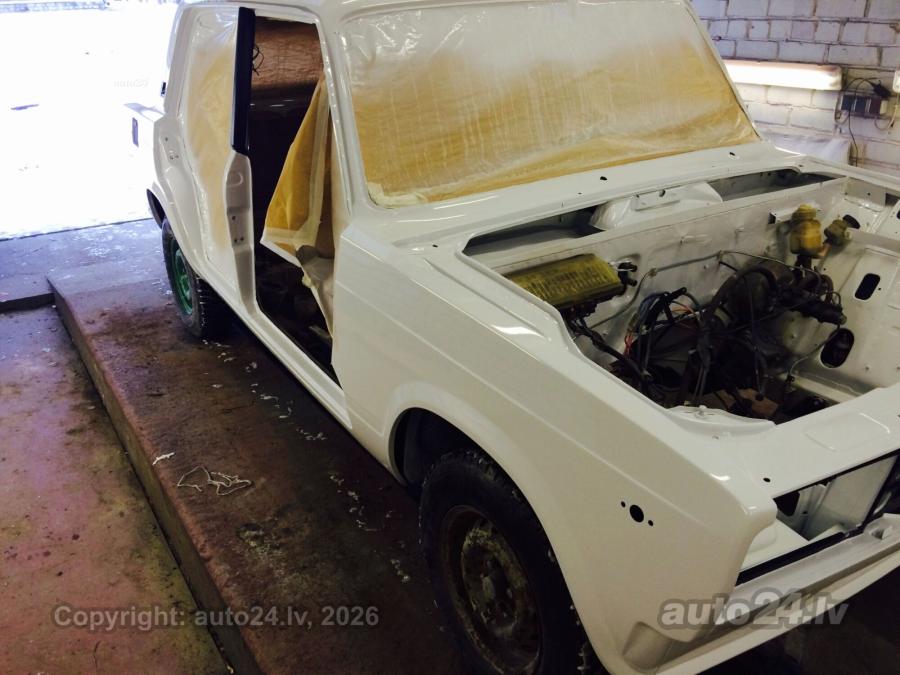 Balts VAZ / Lada 2105 1981 Tallina, ar dzinēja tilpumu 1.30 L un nobraukumu 65 tūkst. km par 12900 €, foto 28 vietnē AUTOMOTO.COM.LV