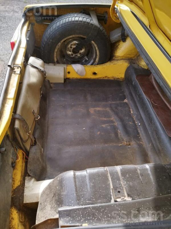 Yellow VAZ / Lada 2105 1980 in Saldus, with an engine capacity of 1.30 L and mileage of 77 thousand km for 5200 €, photo 7 on AUTOMOTO.COM.LV