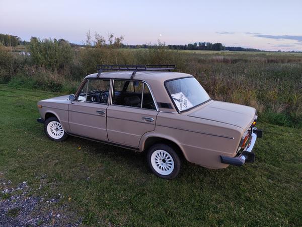 VAZ / Lada 2106 1991 Tartu vietnÄ SmilÅ”u krÄsa VAZ / Lada 2106 1991 Tartu, ar dzinÄja tilpumu 1.30 L un nobraukumu 0 tÅ«kst. km par 5000 ā¬, foto 1 vietnÄ AUTOMOTO.COM.LV
