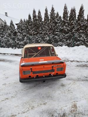 Oranžs VAZ / Lada 2106 2015 Rīga, ar dzinēja tilpumu 4.00 L un nobraukumu 0 tūkst. km par 2300 €, foto 4 vietnē AUTOMOTO.COM.LV
