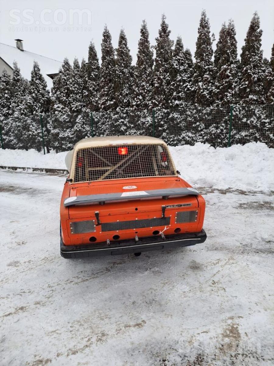 Oranžs VAZ / Lada 2106 2015 Rīga, ar dzinēja tilpumu 4.00 L un nobraukumu 0 tūkst. km par 2300 €, foto 4 vietnē AUTOMOTO.COM.LV