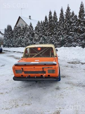 Oranžs VAZ / Lada 2106 2015 Rīga, ar dzinēja tilpumu 4.00 L un nobraukumu 0 tūkst. km par 2300 €, foto 8 vietnē AUTOMOTO.COM.LV