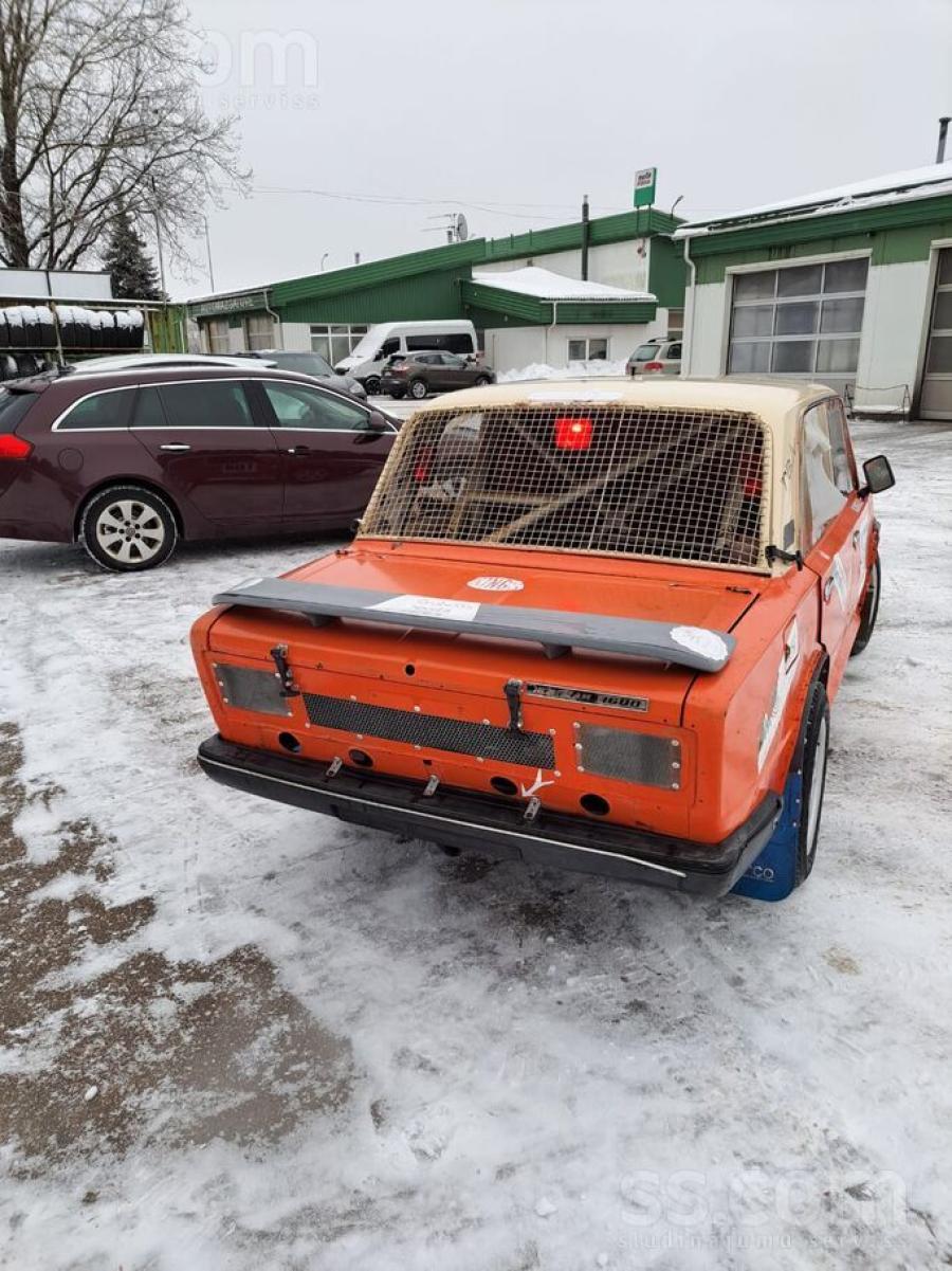 Oranžs VAZ / Lada 2106 2015 Rīga, ar dzinēja tilpumu 4.00 L un nobraukumu 0 tūkst. km par 2300 €, foto 13 vietnē AUTOMOTO.COM.LV