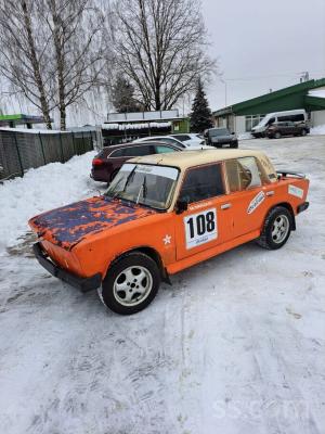 Oranžs VAZ / Lada 2106 2015 Rīga, ar dzinēja tilpumu 4.00 L un nobraukumu 0 tūkst. km par 2300 €, foto 17 vietnē AUTOMOTO.COM.LV