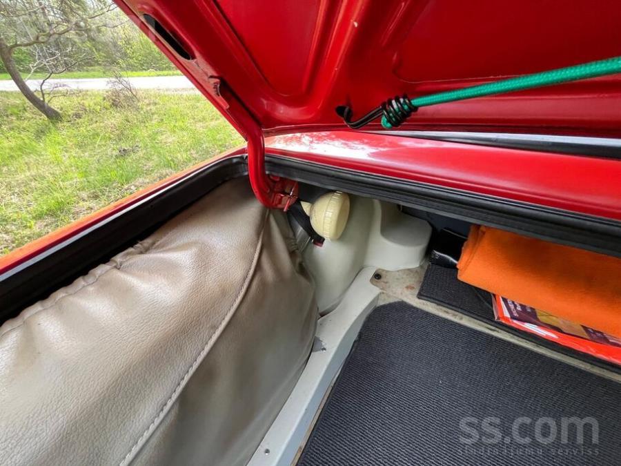 Red VAZ / Lada 2106 1985 in Riga, with an engine capacity of 1.30 L and mileage of 111 thousand km for 5755 €, photo 22 on AUTOMOTO.COM.LV