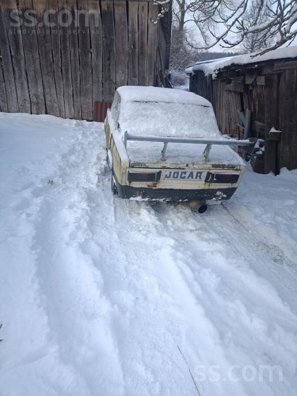 White VAZ / Lada 2106 1975 in Jekabpils, with an engine capacity of 1.50 L and mileage of 0 thousand km for 800 €, photo 6 on AUTOMOTO.COM.LV
