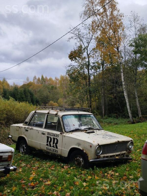 Balts VAZ / Lada 2106 1979 Cēsis, ar dzinēja tilpumu 1.60 L un nobraukumu 98 tūkst. km par 700 €, foto 1 vietnē AUTOMOTO.COM.LV