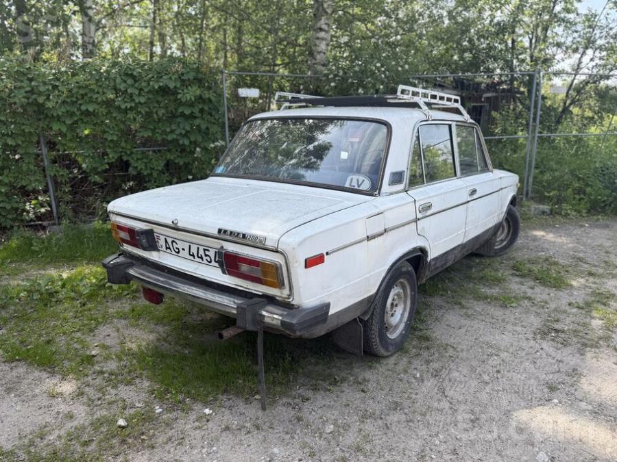 White VAZ / Lada 2106 1985 in Riga, with an engine capacity of 1.50 L and mileage of 0 thousand km for 550 €, photo 10 on AUTOMOTO.COM.LV