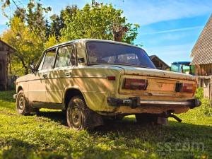 Белый ВАЗ 2106 1985 в Рига, объемом двигателя 1.30 л и пробегом 23 тыс. км за 500 €, фото 8 на AUTOMOTO.COM.LV