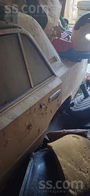 Balts VAZ / Lada 2106 1993 Jēkabpils, ar dzinēja tilpumu 1.50 L un nobraukumu 30 tūkst. km par 150 €, foto 3 vietnē AUTOMOTO.COM.LV