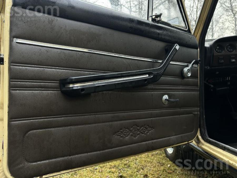Dzeltens VAZ / Lada 2106 1986 Rīga, ar dzinēja tilpumu 1.30 L un nobraukumu 90 tūkst. km par 700 €, foto 9 vietnē AUTOMOTO.COM.LV