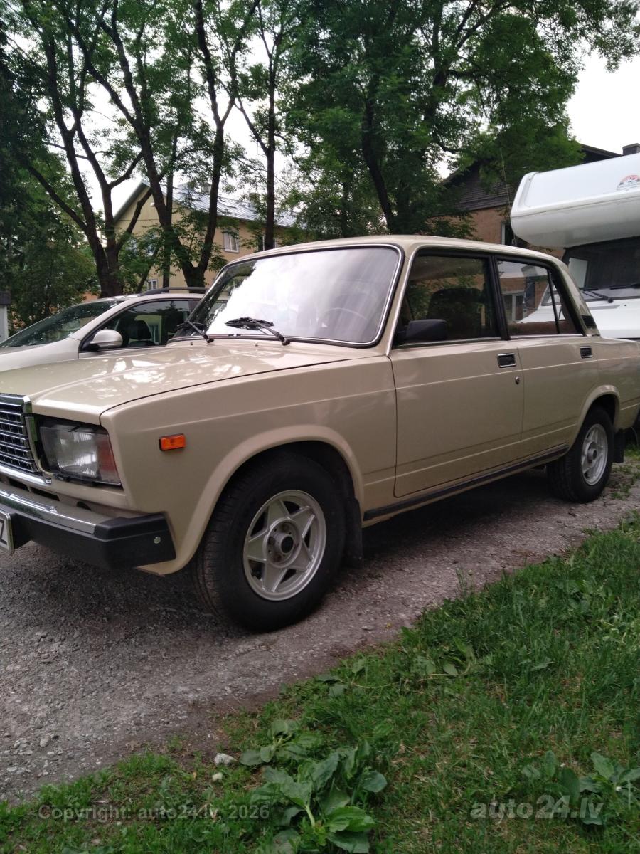 Beige VAZ / Lada 2107 1986 in Tallinn, with an engine capacity of 1.50 L and mileage of 35 thousand km for 4000 €, photo 6 on AUTOMOTO.COM.LV