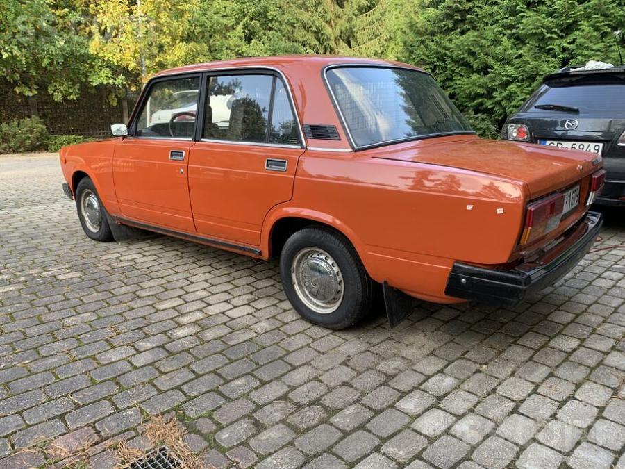 Oranžs VAZ / Lada 2107 1983 Rīga, ar dzinēja tilpumu 1.50 L un nobraukumu 120 tūkst. km par 3500 €, foto 4 vietnē AUTOMOTO.COM.LV