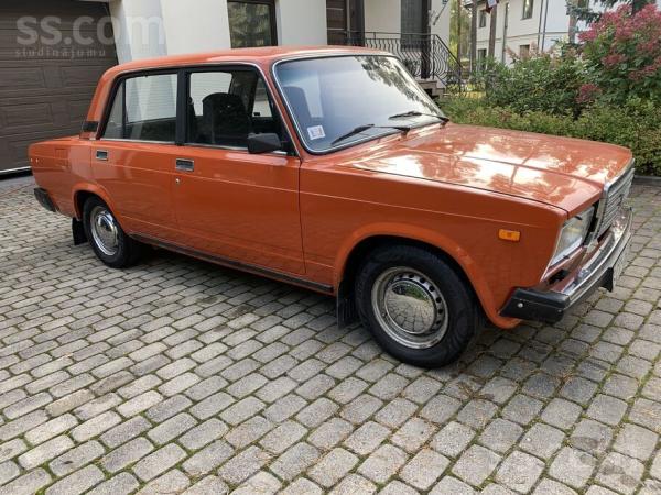 Оранжевый ВАЗ 2107 1983 в Рига, объемом двигателя 1.50 л и пробегом 120 тыс. км за 3500 €, фото 6 на AUTOMOTO.COM.LV