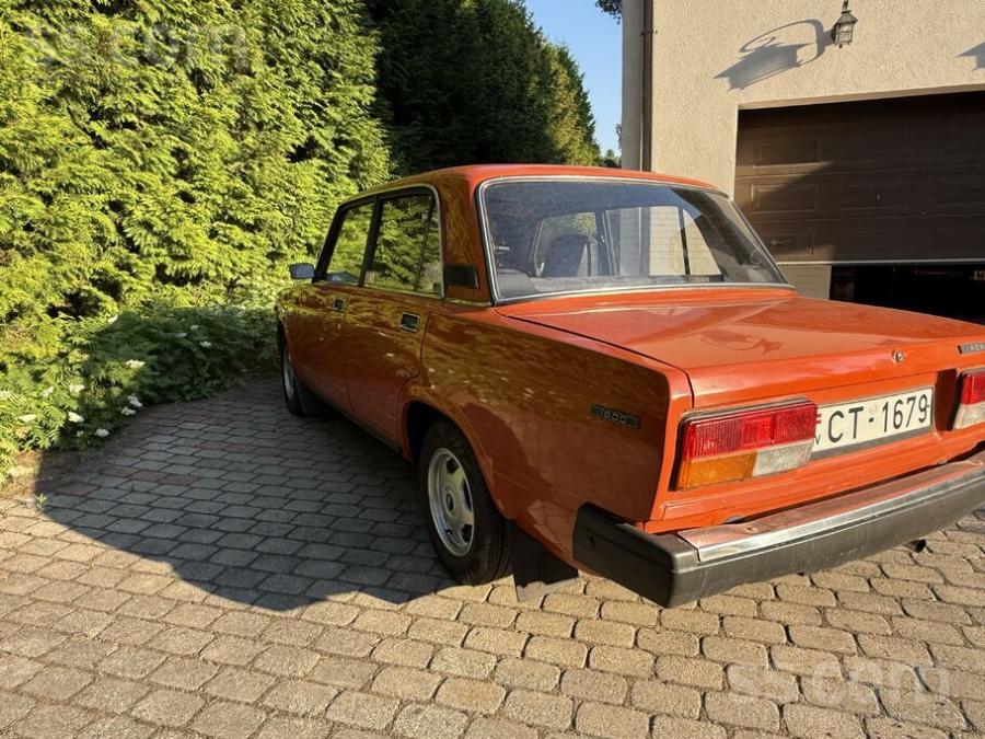 Oranžs VAZ / Lada 2107 1983 Rīga, ar dzinēja tilpumu 1.50 L un nobraukumu 120 tūkst. km par 3500 €, foto 4 vietnē AUTOMOTO.COM.LV