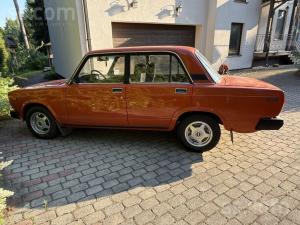 Oranžs VAZ / Lada 2107 1983 Rīga, ar dzinēja tilpumu 1.50 L un nobraukumu 120 tūkst. km par 3500 €, foto 6 vietnē AUTOMOTO.COM.LV