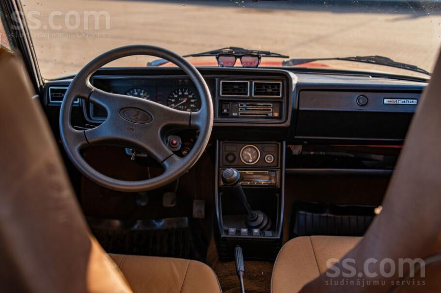 Sarkans VAZ / Lada 2107 1986 Rīga, ar dzinēja tilpumu 1.50 L un nobraukumu 89 tūkst. km par 3500 €, foto 8 vietnē AUTOMOTO.COM.LV