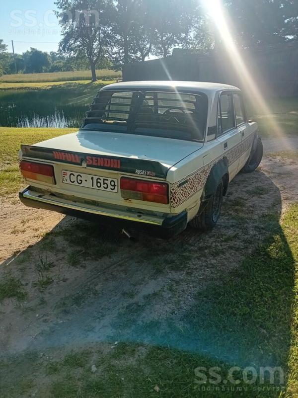 VAZ / Lada 2107 1985 in Kuldiga, with an engine capacity of 1.30 L and mileage of 69 thousand km for 1500 €, photo 3 on AUTOMOTO.COM.LV