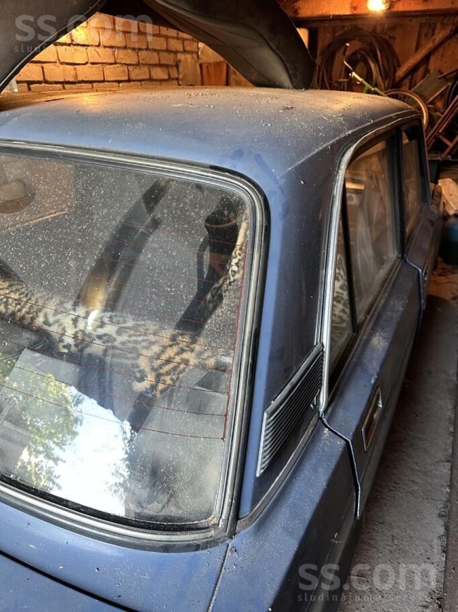 VAZ / Lada 2107 1988 Tukums, ar dzinēja tilpumu 1.60 L un nobraukumu 120 tūkst. km par 1950 €, foto 12 vietnē AUTOMOTO.COM.LV