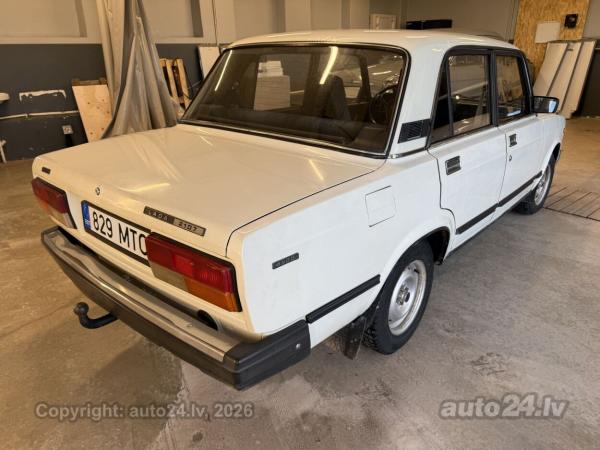Белый ВАЗ 2107 1992 в Таллин, объемом двигателя 1.50 л и пробегом 137 тыс. км за 3900 €, фото 5 на AUTOMOTO.COM.LV