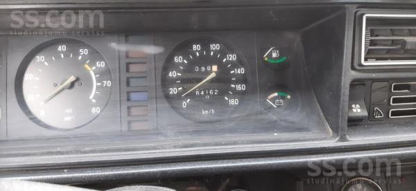 White VAZ / Lada 2107 1998 in Riga, with an engine capacity of 1.60 L and mileage of 60 thousand km for 500 €, photo 5 on AUTOMOTO.COM.LV