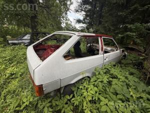 Красный ВАЗ 2108 1987 в Гулбене, объемом двигателя 1.30 л и пробегом 253 тыс. км за 150 €, фото 1 на AUTOMOTO.COM.LV