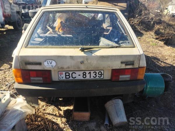 Желтый ВАЗ 2108 1987 в Добеле, объемом двигателя 1.30 л и пробегом 44 тыс. км за 700 €, фото 5 на AUTOMOTO.COM.LV