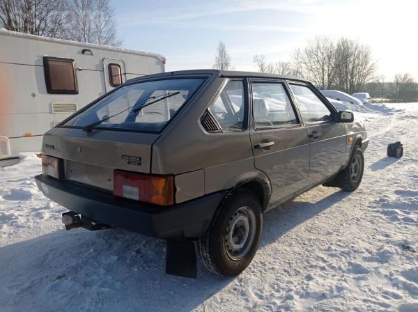 Brown VAZ / Lada 2109 1987 in Talsi, with an engine capacity of 1.30 L and mileage of 0 thousand km for 800 €, photo 2 on AUTOMOTO.COM.LV