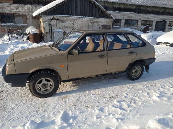 Brown VAZ / Lada 2109 1987 in Talsi, with an engine capacity of 1.30 L and mileage of 0 thousand km for 800 €, photo 3 on AUTOMOTO.COM.LV