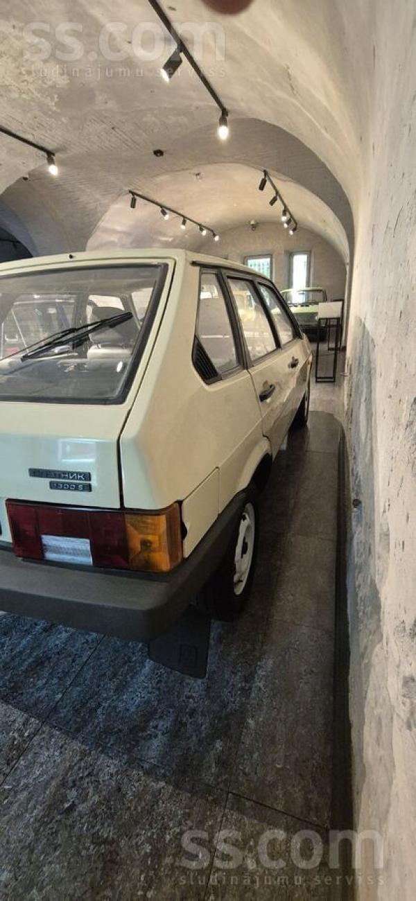 VAZ / Lada 2109 1990 in Daugavpils, with an engine capacity of 1.30 L and mileage of 41 thousand km for 3500 €, photo 3 on AUTOMOTO.COM.LV