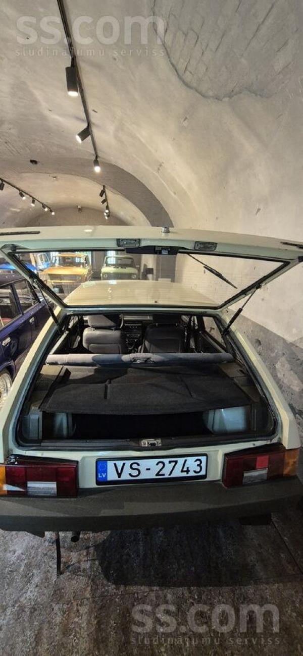 VAZ / Lada 2109 1990 in Daugavpils, with an engine capacity of 1.30 L and mileage of 41 thousand km for 3500 €, photo 9 on AUTOMOTO.COM.LV