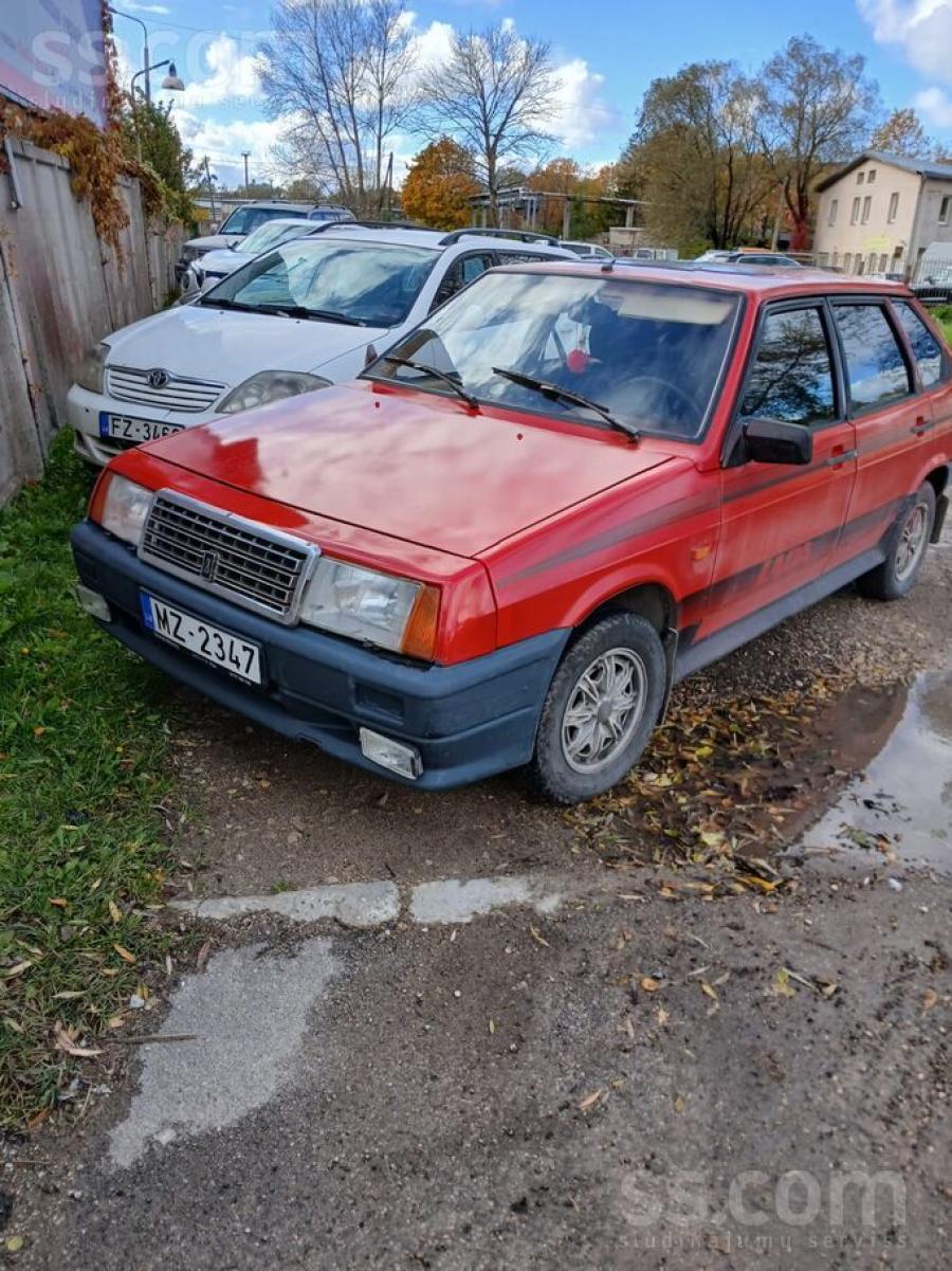 Красный ВАЗ 2109 1988 в Талси, объемом двигателя 1.60 л и пробегом 90 тыс. км за 3500 €, фото 3 на AUTOMOTO.COM.LV
