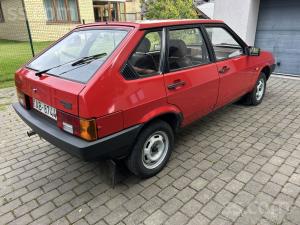 Красный ВАЗ 2109 1988 в Рига, объемом двигателя 1.30 л и пробегом 92 тыс. км за 3750 €, фото 5 на AUTOMOTO.COM.LV