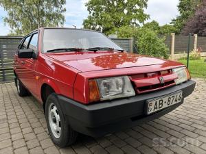 Красный ВАЗ 2109 1988 в Рига, объемом двигателя 1.30 л и пробегом 92 тыс. км за 3750 €, фото 9 на AUTOMOTO.COM.LV