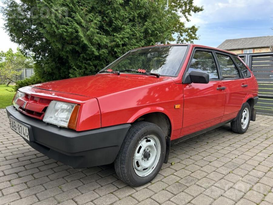 Красный ВАЗ 2109 1988 в Рига, объемом двигателя 1.30 л и пробегом 92 тыс. км за 3750 €, фото 10 на AUTOMOTO.COM.LV