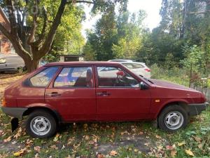 Sarkans VAZ / Lada 2109 1989 Rīga, ar dzinēja tilpumu 1.30 L un nobraukumu 85 tūkst. km par 2500 €, foto 5 vietnē AUTOMOTO.COM.LV