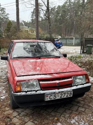 Red VAZ / Lada 2109 1991 in Jurmala, with an engine capacity of 1.30 L and mileage of 27 thousand km for 2500 €, photo  on AUTOMOTO.COM.LV