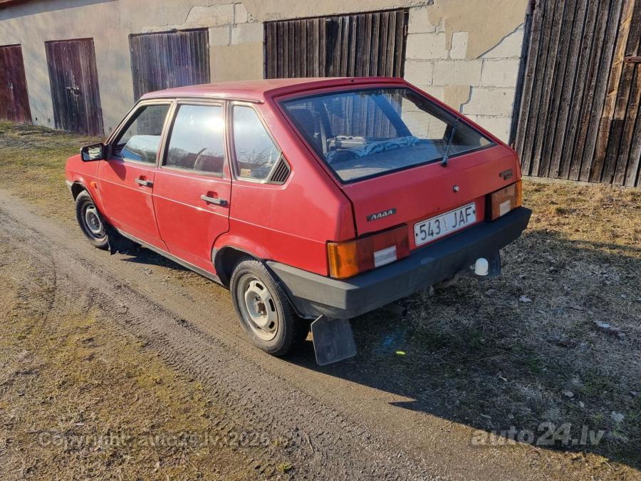 Sarkans VAZ / Lada 2109 1991 Jegeva, ar dzinēja tilpumu 1.30 L un nobraukumu 227 tūkst. km par 3490 €, foto 5 vietnē AUTOMOTO.COM.LV