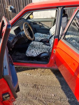 Sarkans VAZ / Lada 2109 1991 Jegeva, ar dzinēja tilpumu 1.30 L un nobraukumu 227 tūkst. km par 3490 €, foto 9 vietnē AUTOMOTO.COM.LV