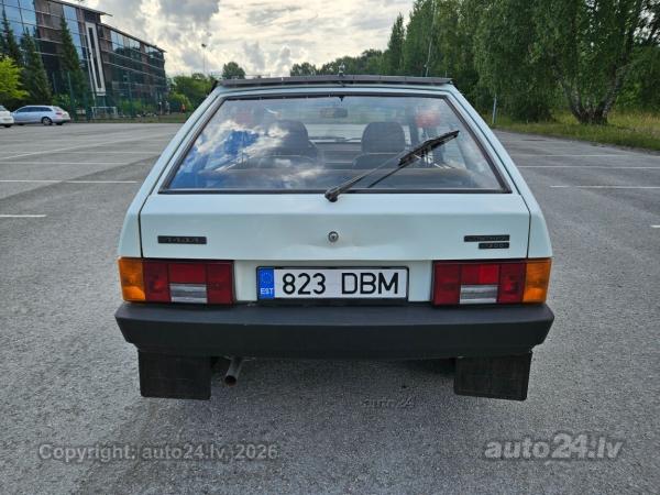 Белый ВАЗ 2109 1987 в Таллин, объемом двигателя 1.30 л и пробегом 34 тыс. км за 4990 €, фото 6 на AUTOMOTO.COM.LV